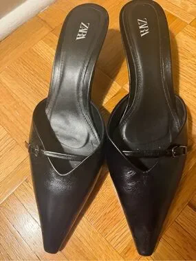 Zara | Shoes | Zara Black Pointed Toe Slipon Mules With Strap Detail ...